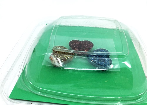 Resin and Chip Heart Jewelry and Home Decor Tutorial / The Beading Gem