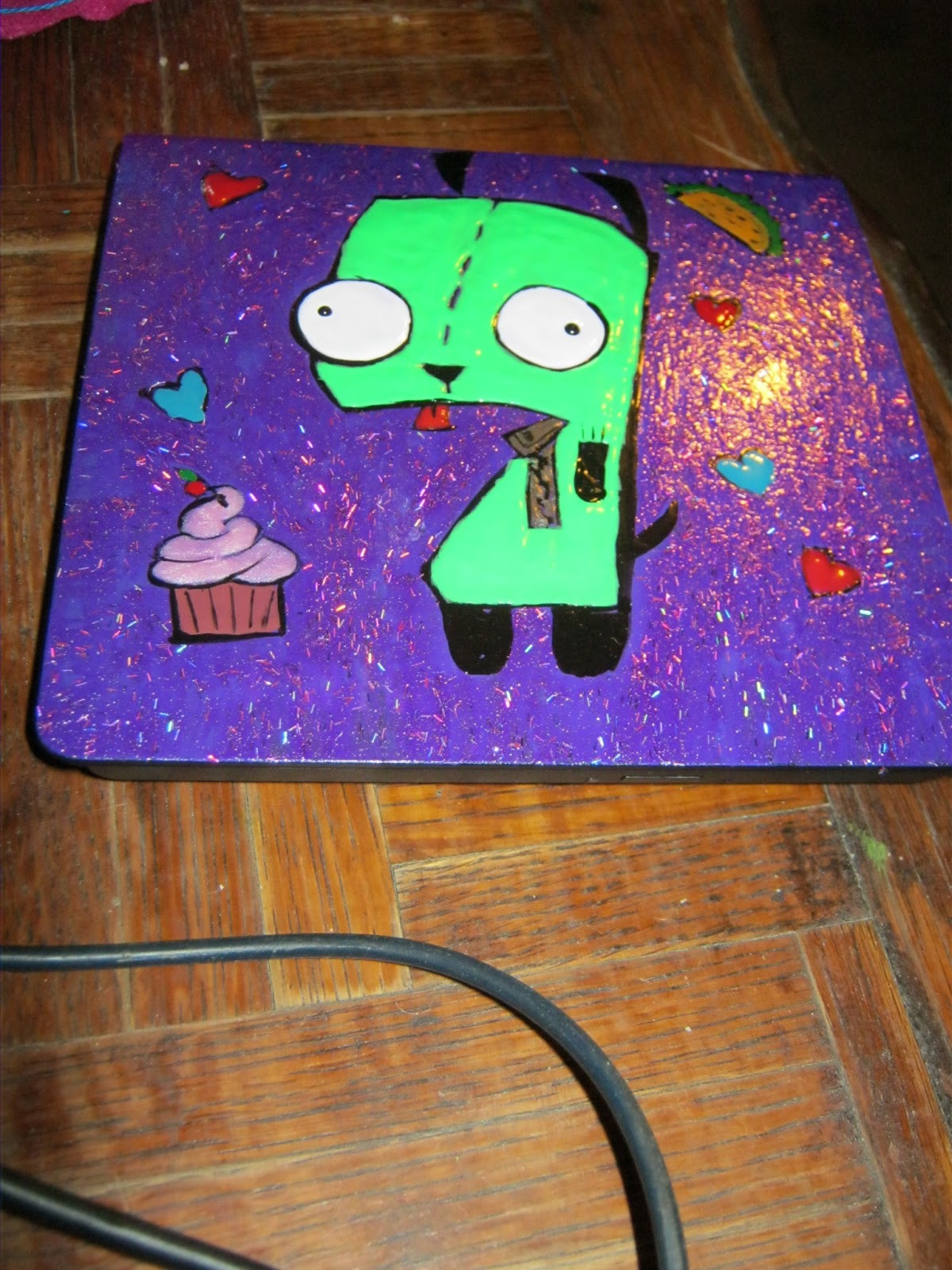 How to Feed a Wookie: Crafty - DIY Gir DVD Drive