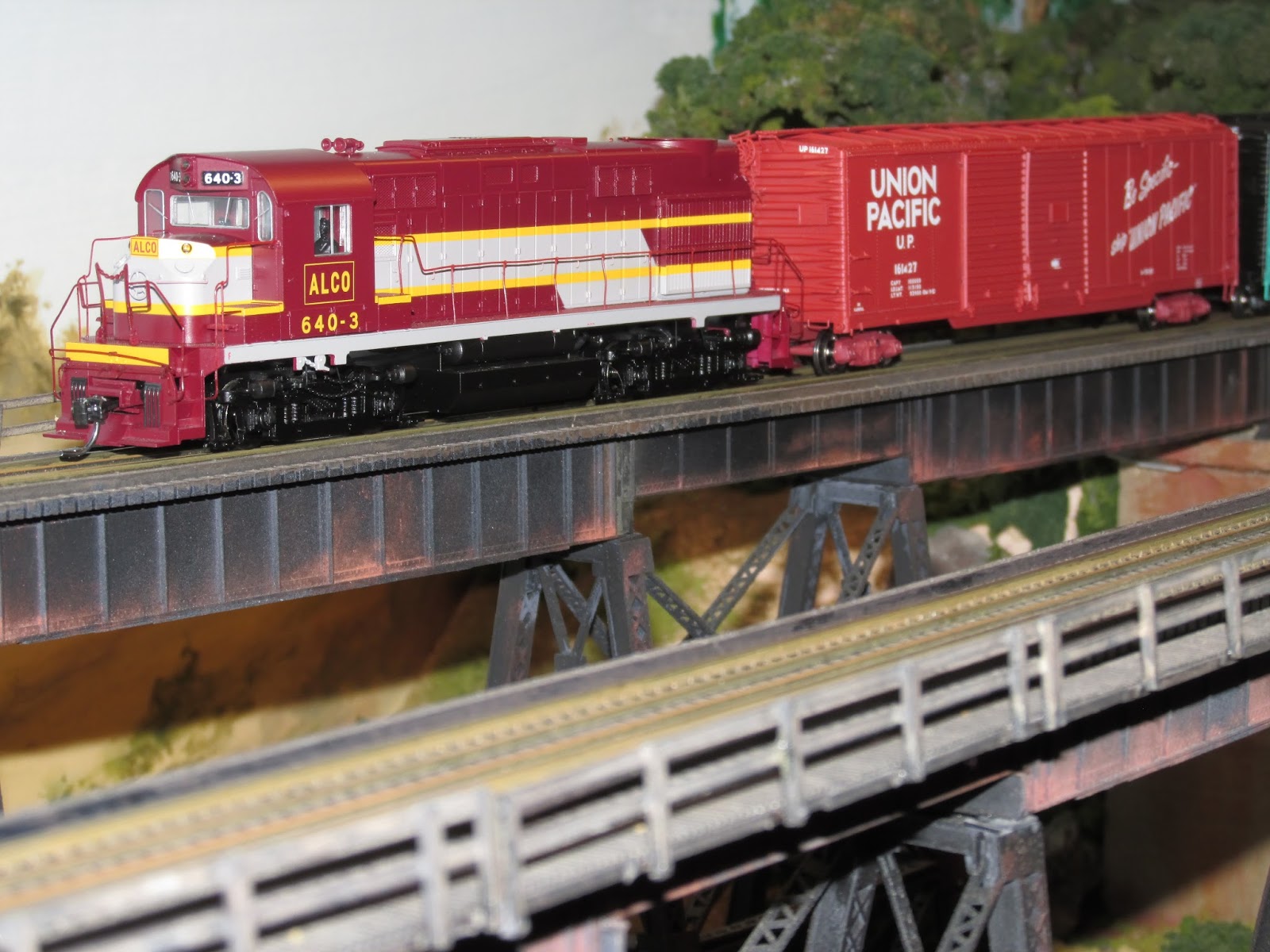 Eddie's Rail Fan Page: An Alco RS 27 Demonstrator diesel electric ...