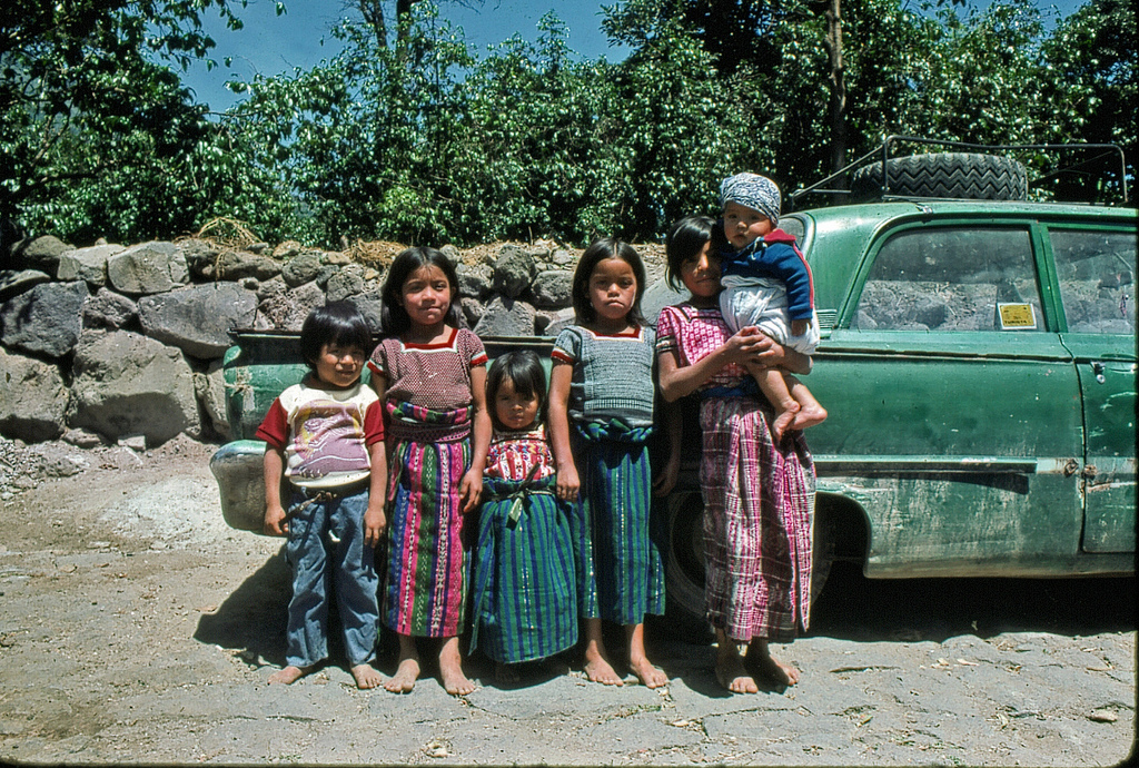 89 Amazing Snapshots Documented Everyday Life of Guatemala in the 1970s ...