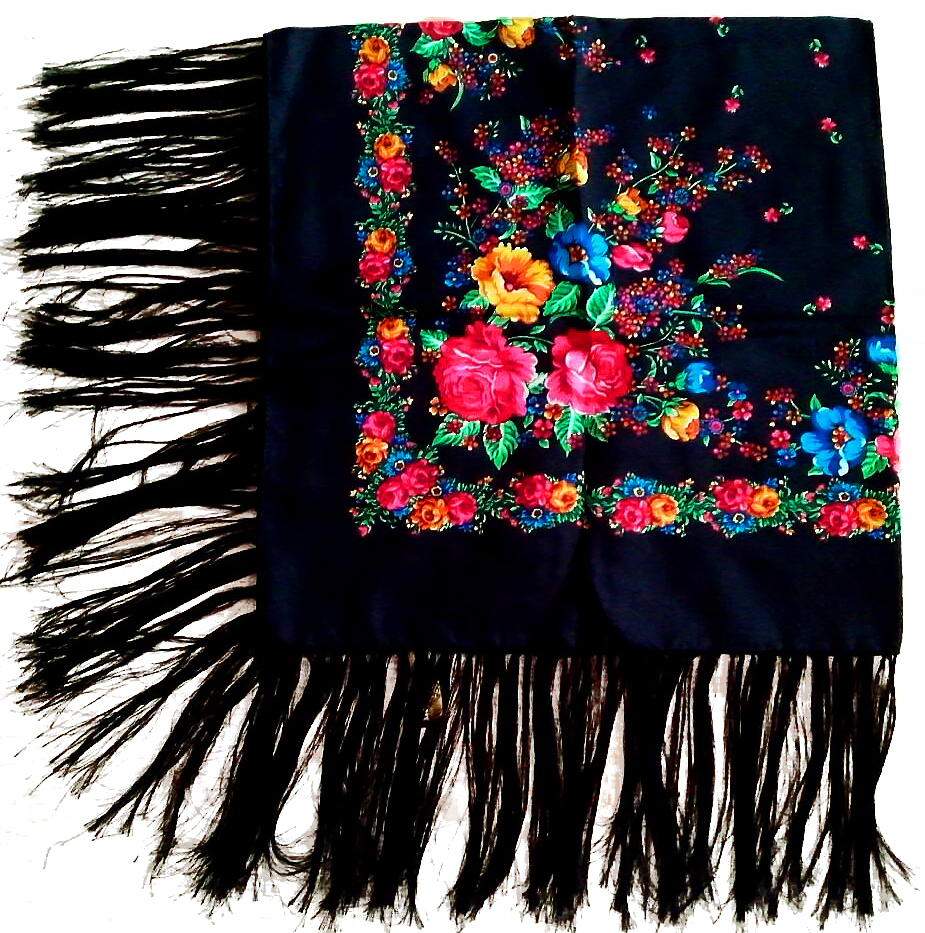 Noi modele de esarfe rusesti, din casmir