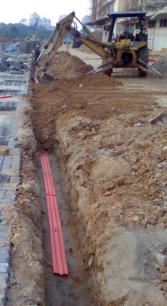 Electrical Installation Wiring Pictures: Backhoe, the cable trench ...
