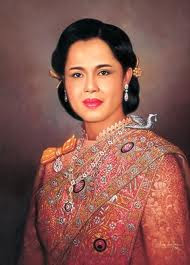 Camille's Samui Info blog: Her Majesty's Queen Sirikit's Birthday