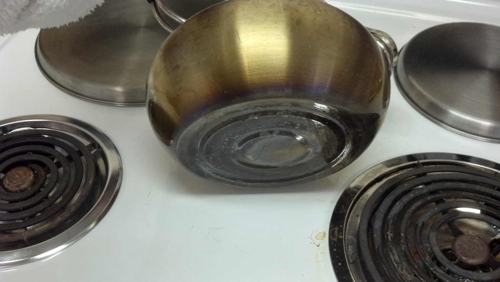 Fix Lovely: How to repair a scalded pot