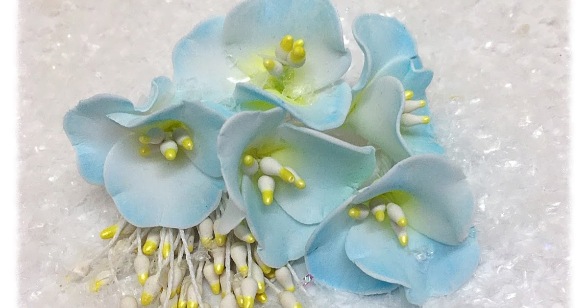 Elena's Handmade: Mini Blue Flower Tutorial