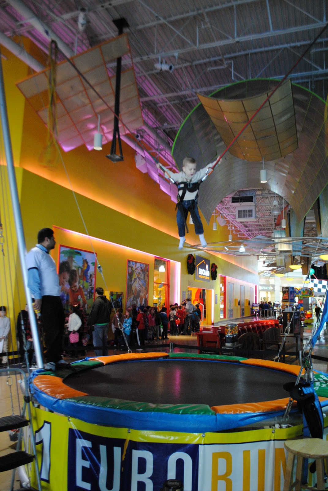 The Hunt Family Happenings...: Grapevine Mills Fun with friends...