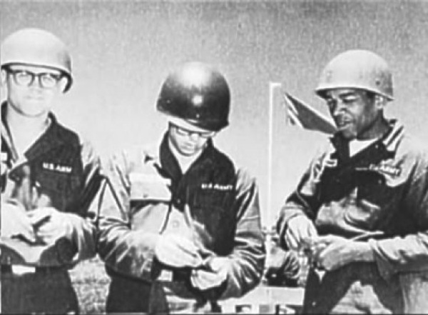 Rare Photographs of a Young Jimi Hendrix in the Army, ca. 1961-1962 ...