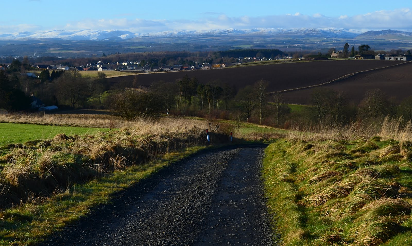 Tour Scotland: Tour Scotland Photographs Country Road Above Scone ...