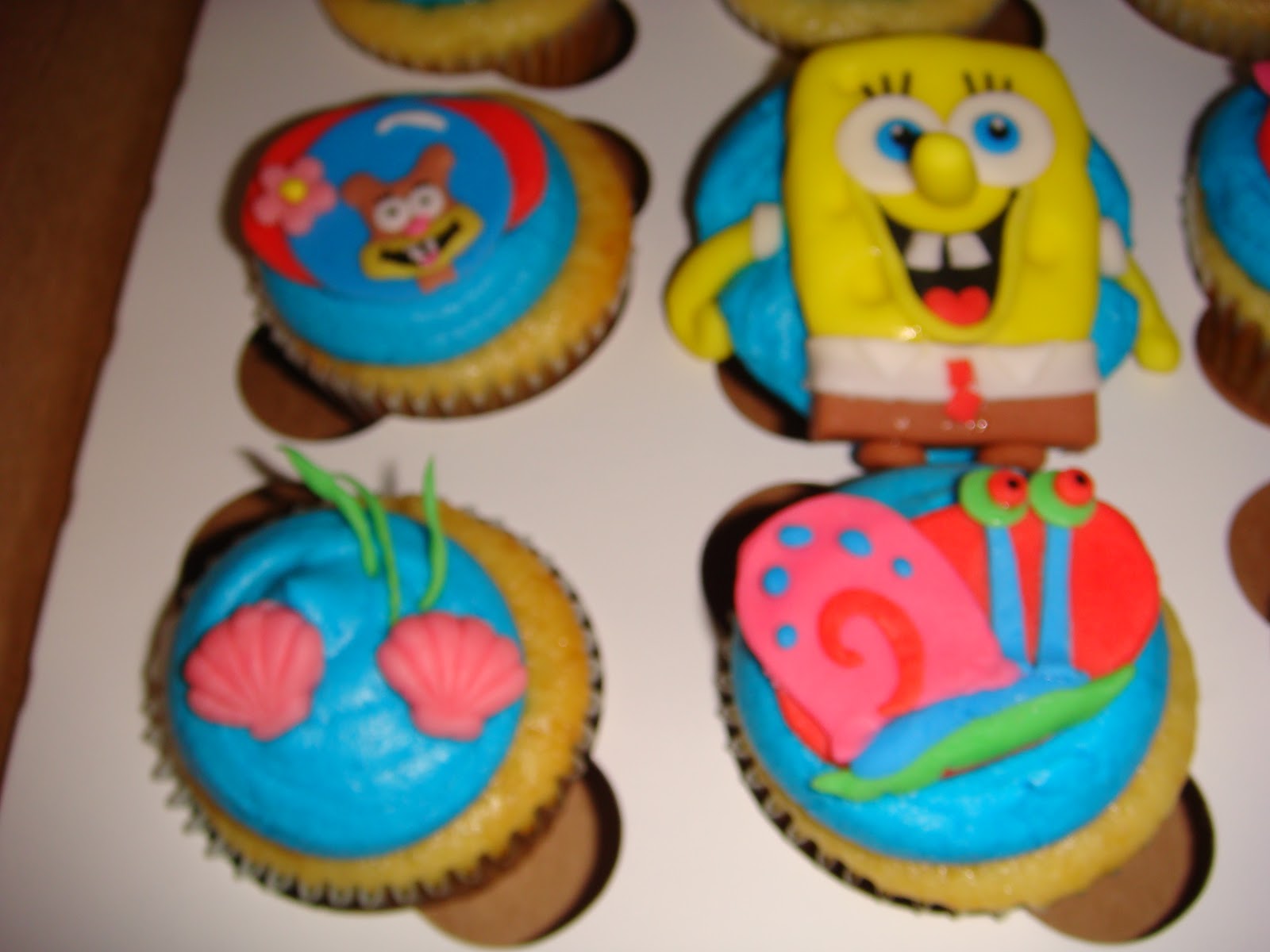 Our Decorated Cakes and Cupcakes: SpongeBob Squarepants Cupcakes
