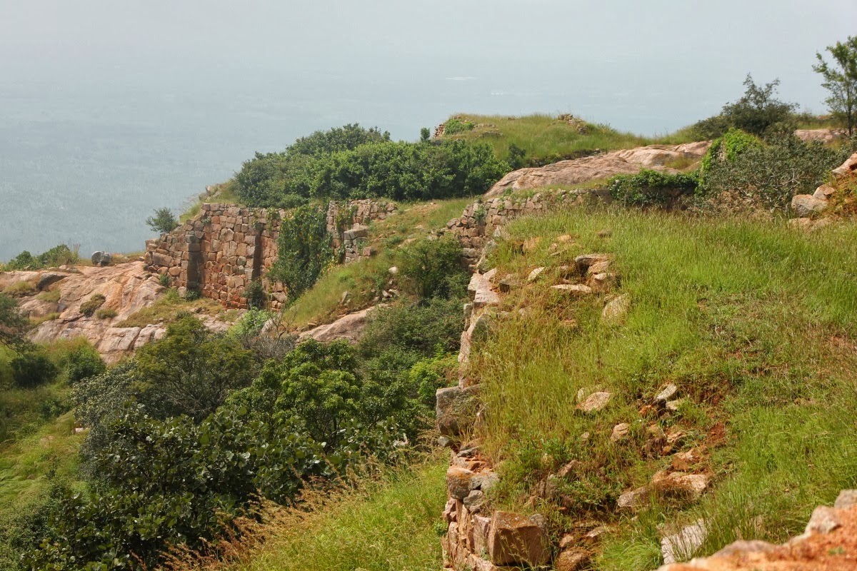Journeys across Karnataka: Fort Makalidurga