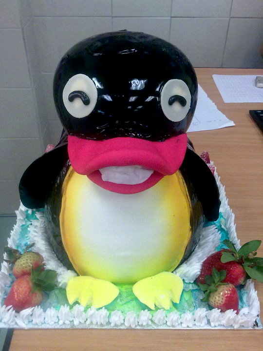 Vanilla Pastry: Pingu Cartoon 3D Cake