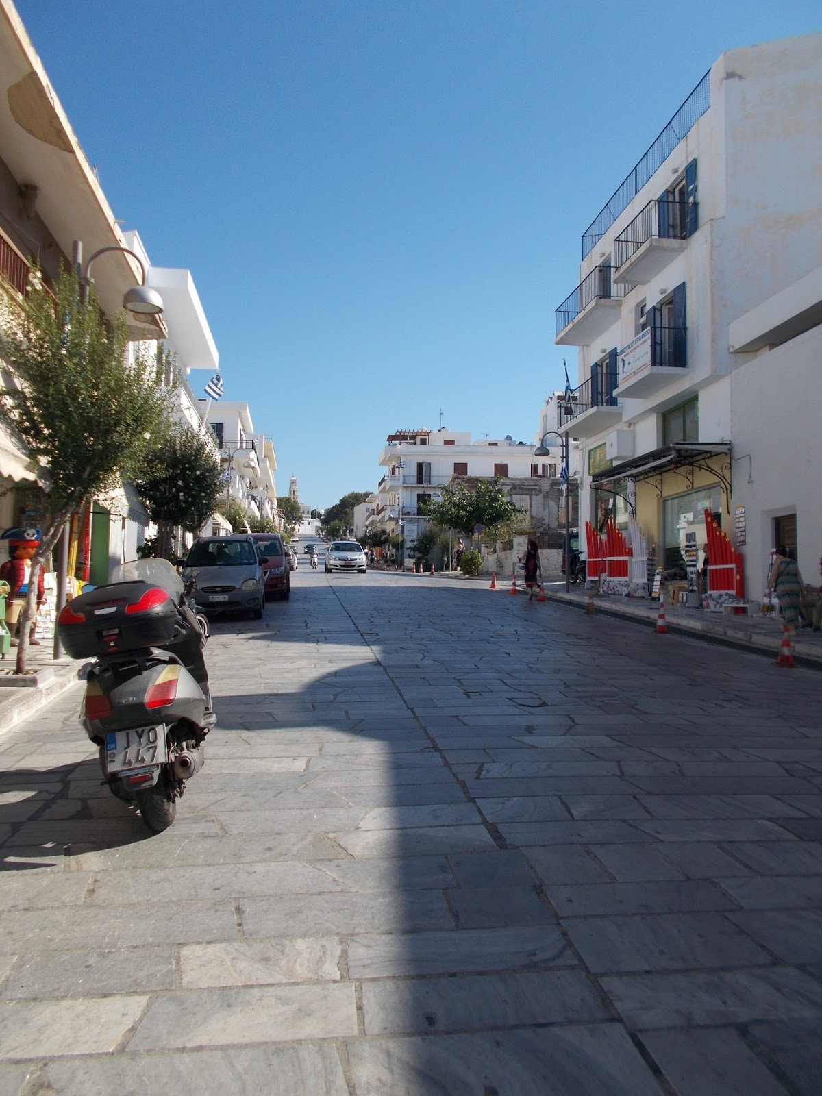 ΘΑΥΜΑΤΑ και "ΣΗΜΑΔΙΑ" 1: Δεύτερο "πέρασμα" από την Παναγία της Τήνου