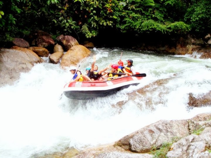 MUKMIN BACKPACKERS: GUNUNG BINTANG DAN SUNGAI SEDIM RAFTING