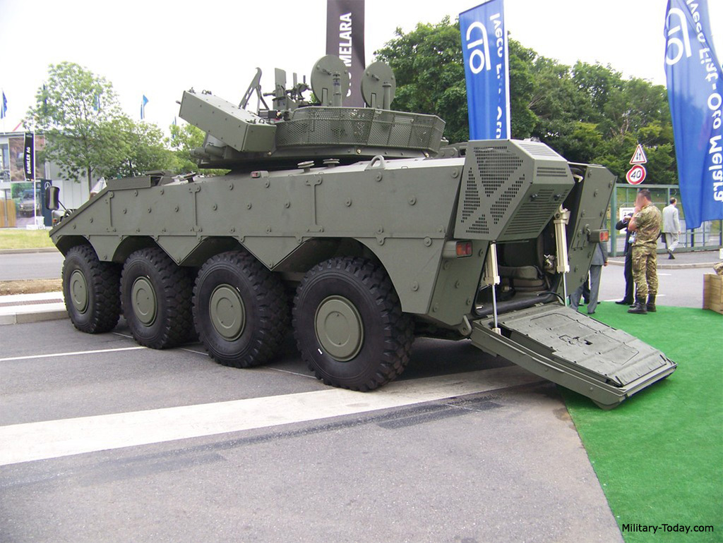 Defensa y Armas: IFV: VBM Freccia (Italia)