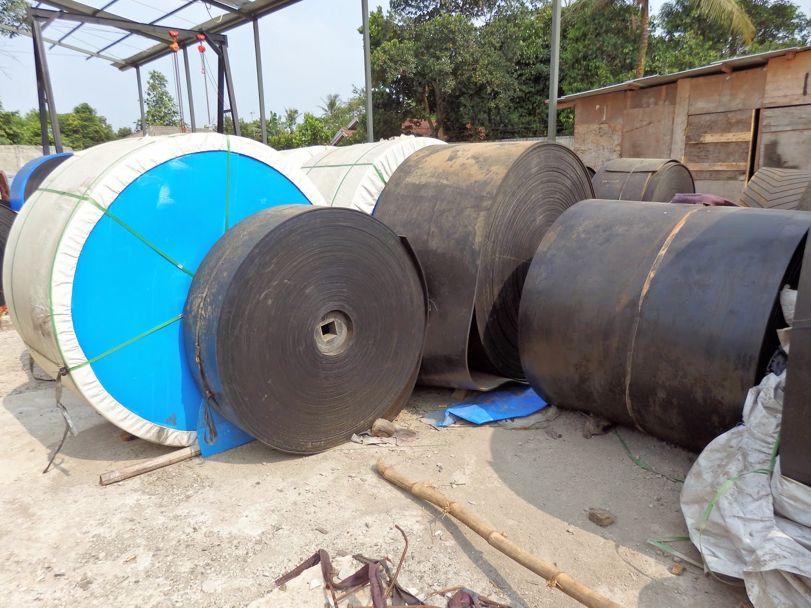 HANDLING & STORAGE - CONVEYOR BELTS ~ CENTRAL BELT CONVEYOR ...