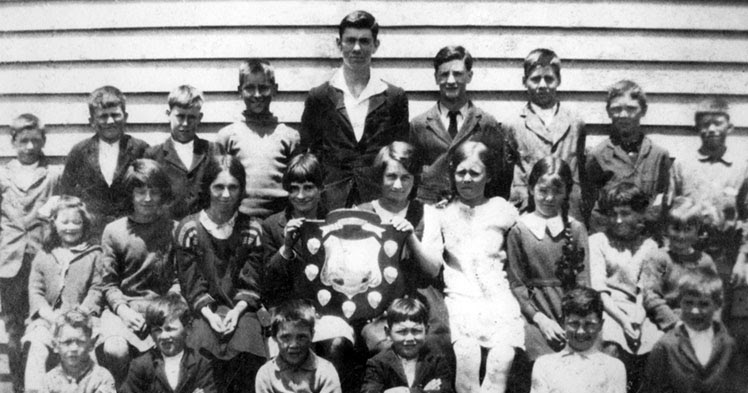 Clyde Victoria 3978 - History : Clyde North School No 1926