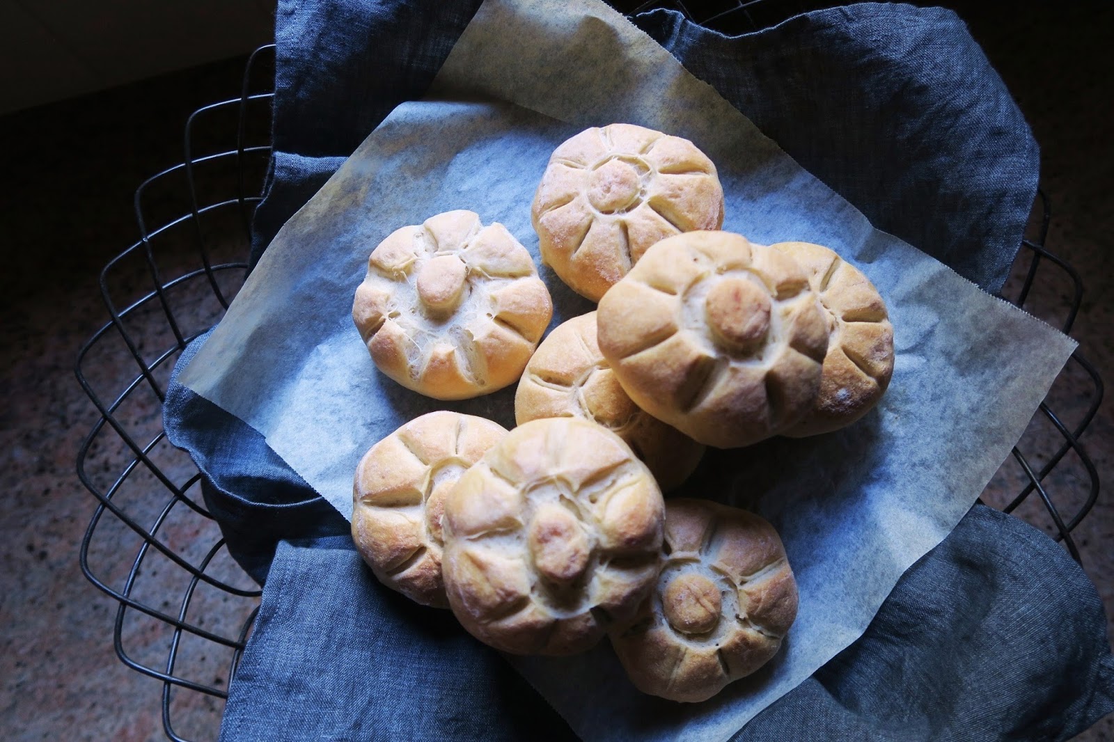 ROSETTE DI PANE (ROSETTE BREAD ROLLS)