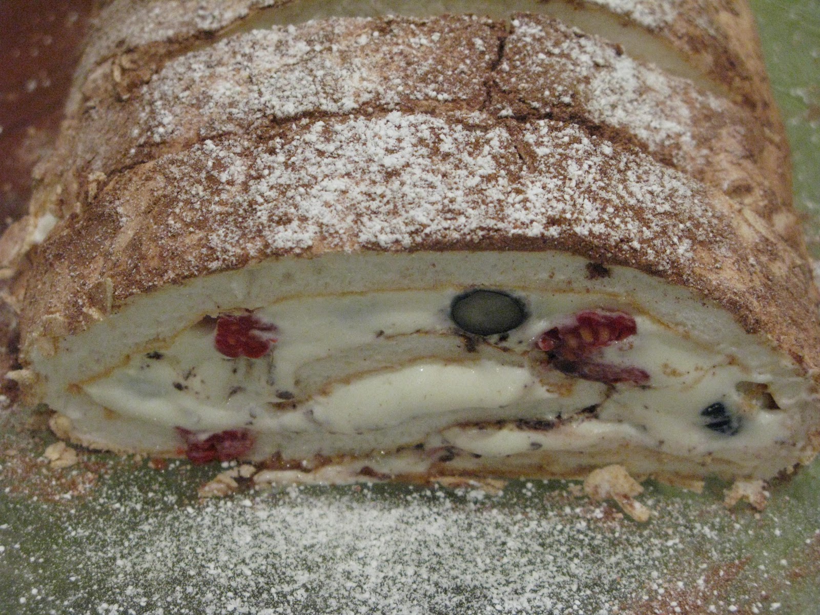 The Food Vine: berry roulade