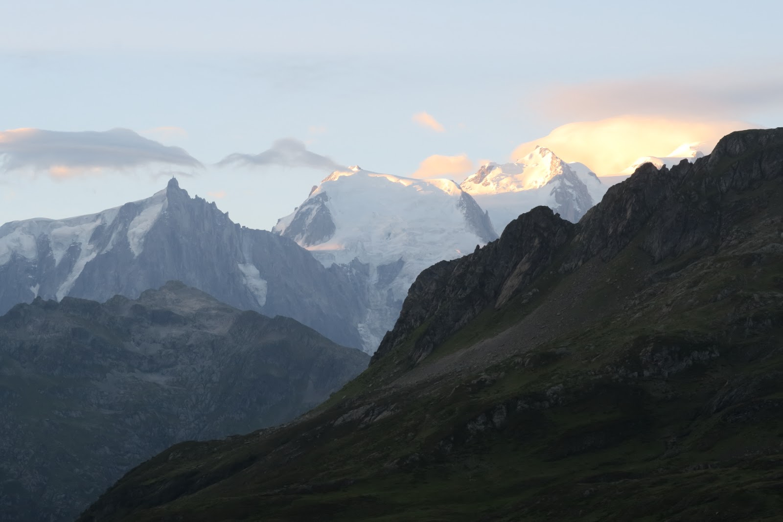 Auf guten Wegen: Andreas' Outdoor-Blog: Via Alpina: Refuge de Moëde ...