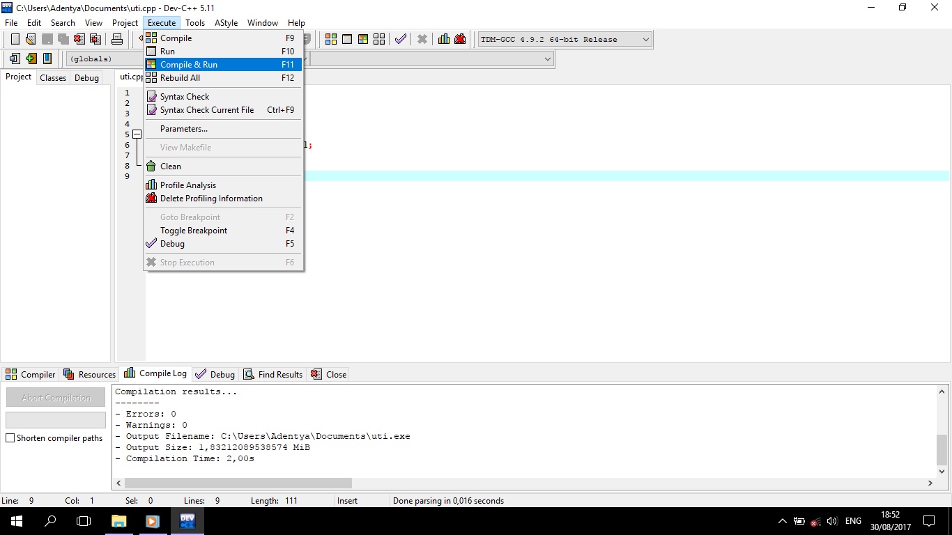 Cara menampilkan Hello World di C++ menggunakan Dev C++