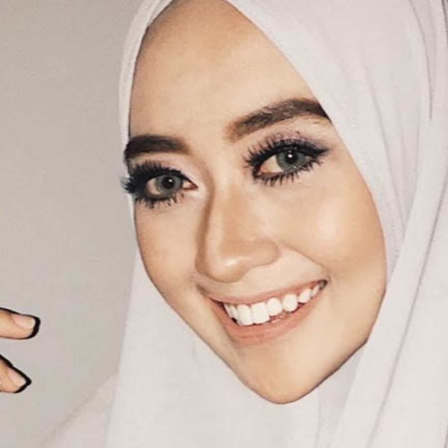 Galeri Foto Model Tria Ayu Utami - Namina Mei