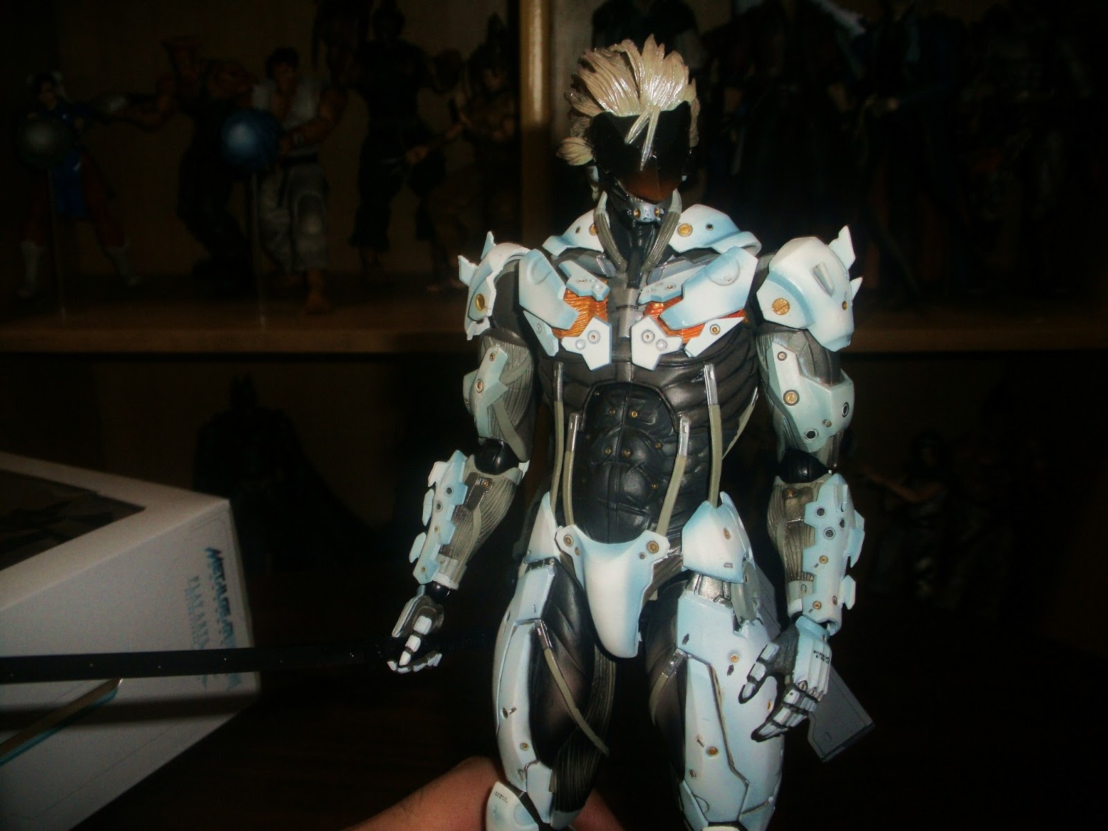 Angels and Summer: Play Arts Kai Raiden White Version - MGRR