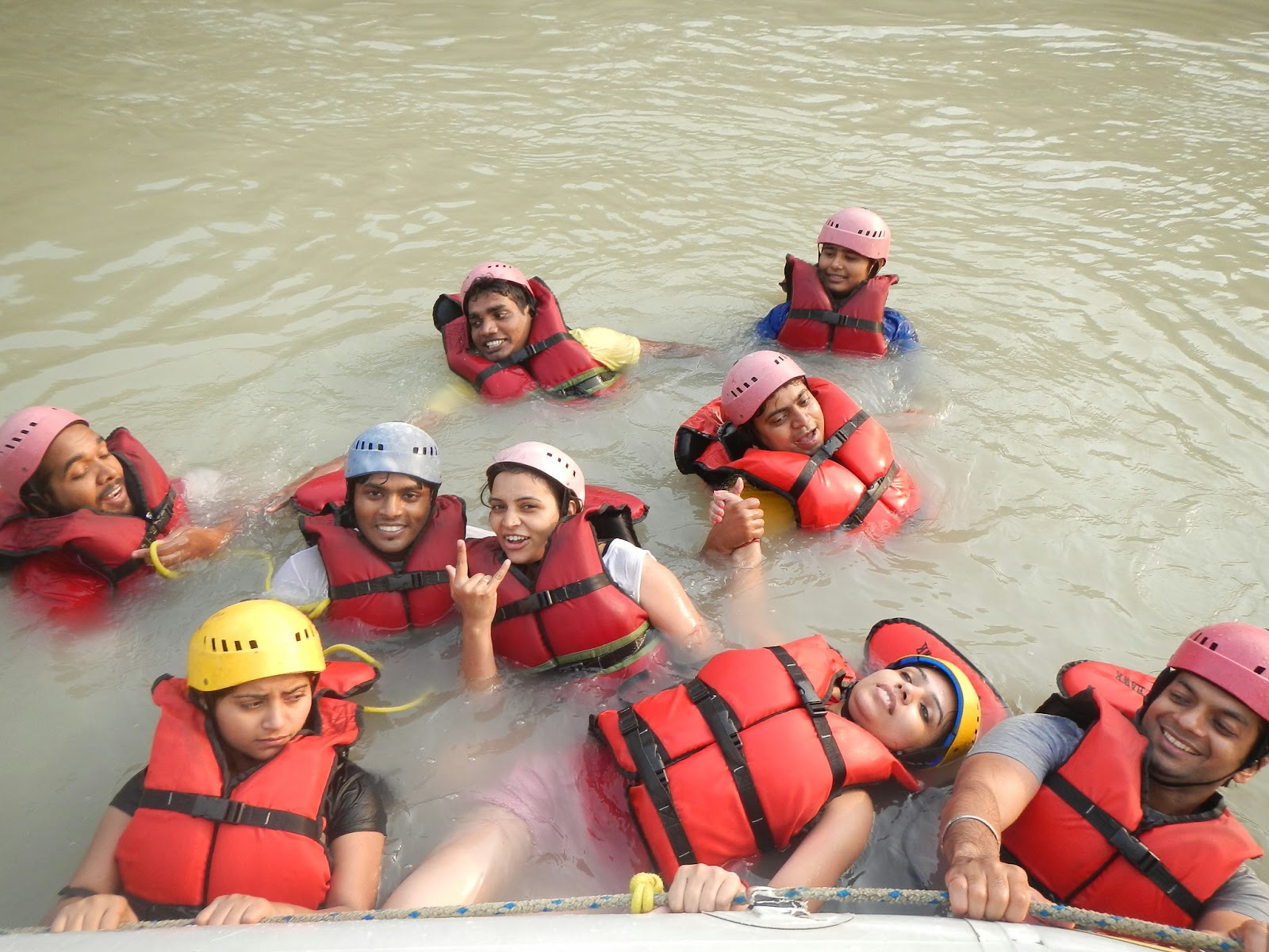 Shoot Your Travel In Your Cam