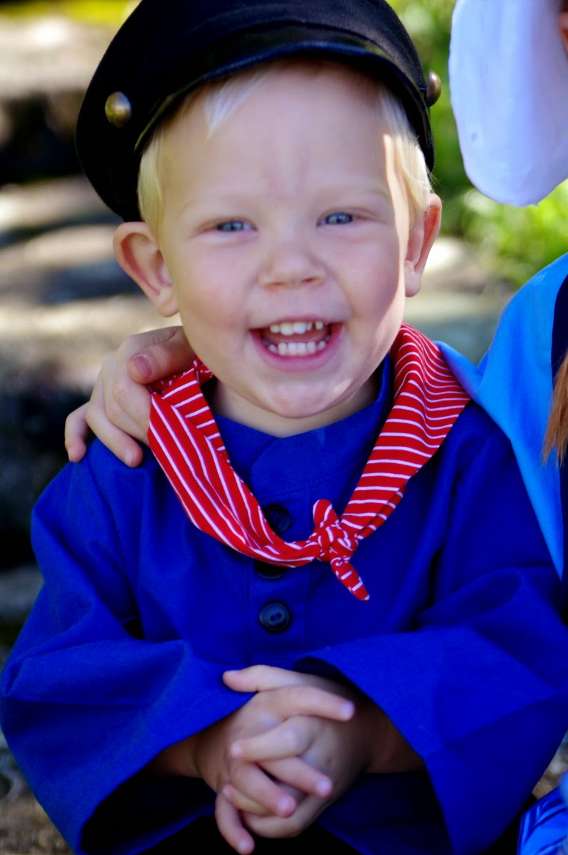 Bells and Whistles: Cute Little Dutch Children
