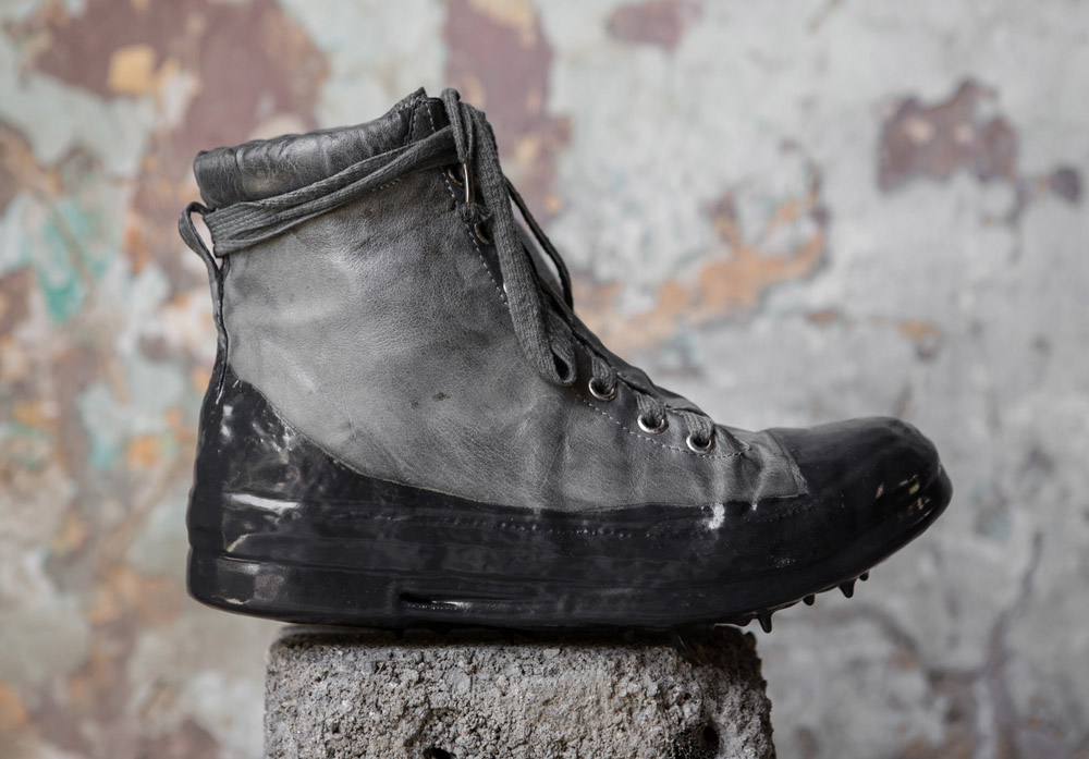 Tomorrow comes Today: Object Dyed by Carol Christian Poell