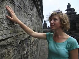 EAGLEARTH: Ukiran candi borobudur