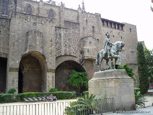 THE ROMAN WALL OF "BARCINO" ~ BCN4FOREIGNERS
