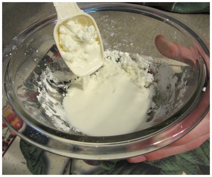 CONTROLLING Craziness: Non Newtonian Fluid or Oobleck