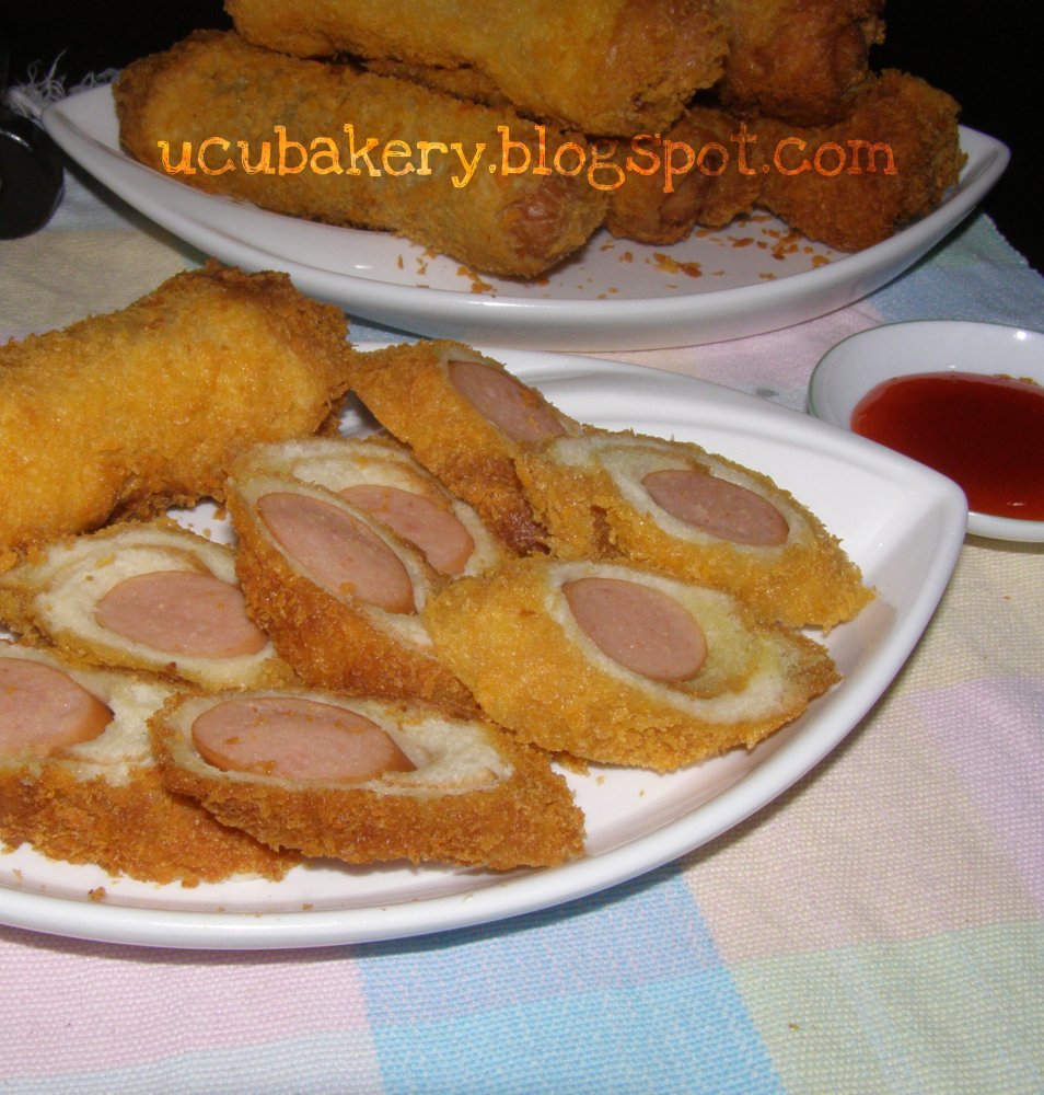 Roti Roll Sousage * Ucu Bakery