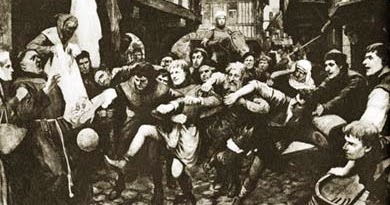 Nonsuch HP: Football Through Time