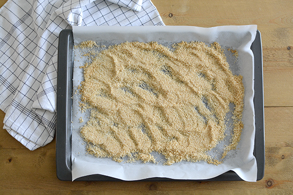 La chica de la casa de caramelo: Bundtlettes de coco tostado