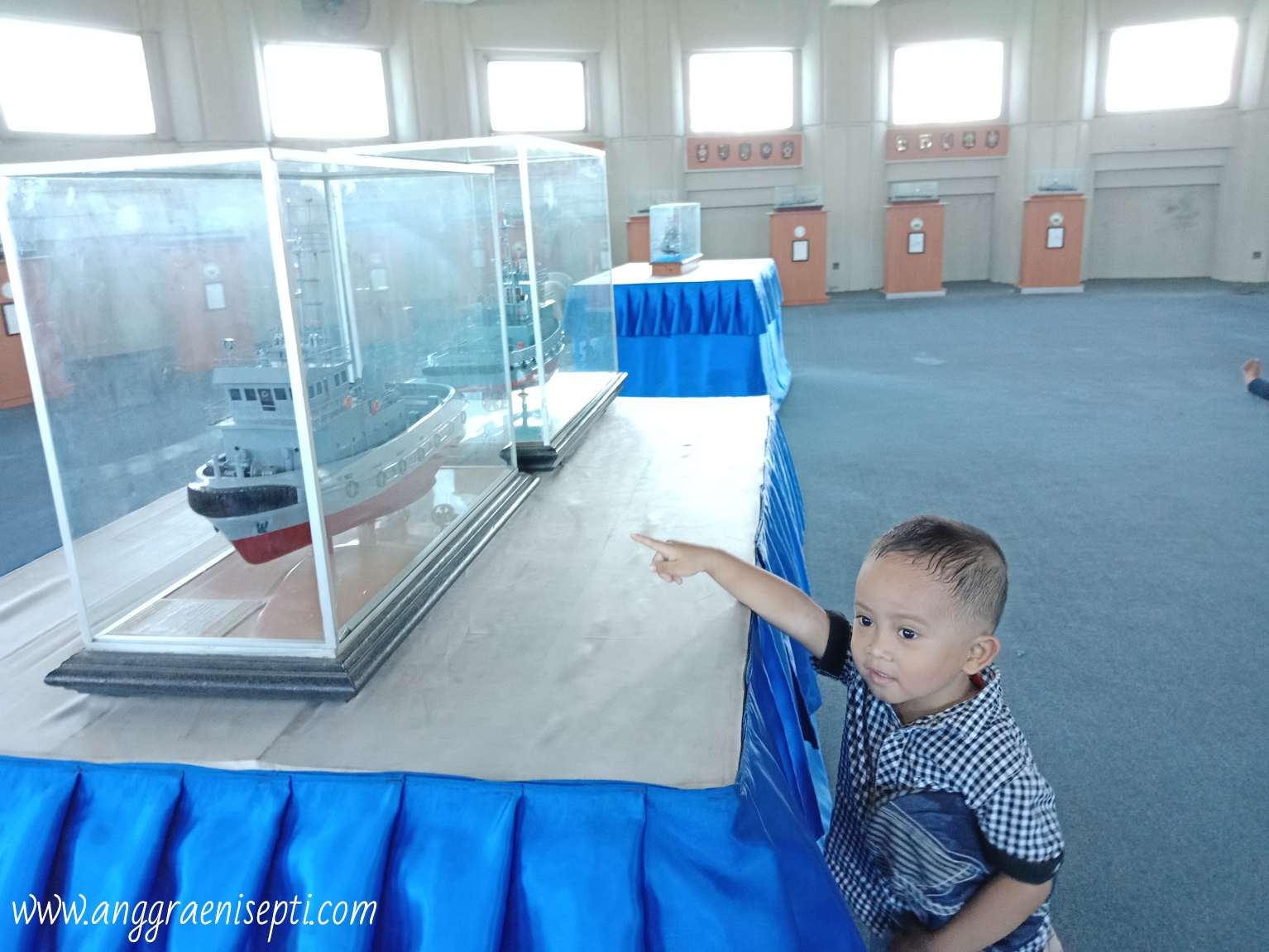 Belajar di Monumen Jalesveva Jayamahe | Anggraeni Septi