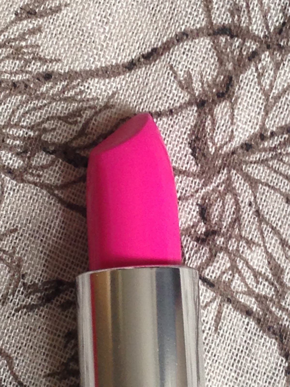 the Bluebird & the Robin : Maybelline Colorsensational lipstick ...
