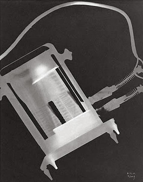 LA IMAGEN DEL SIGLO.: MAN RAY. Rayografías, fotogramas