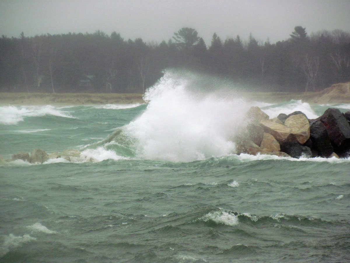 The Agatelady: Adventures and Events: Lake Superior Waves