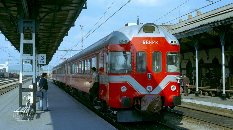Historia e "historias" blog: Renfe serie 444