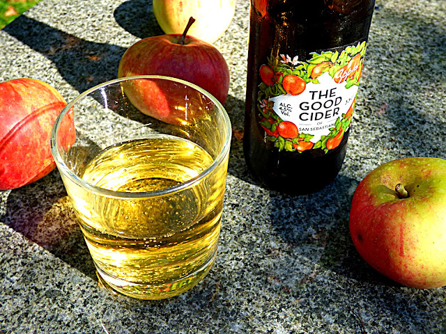 Chez Maximka: Apple cider pound cake