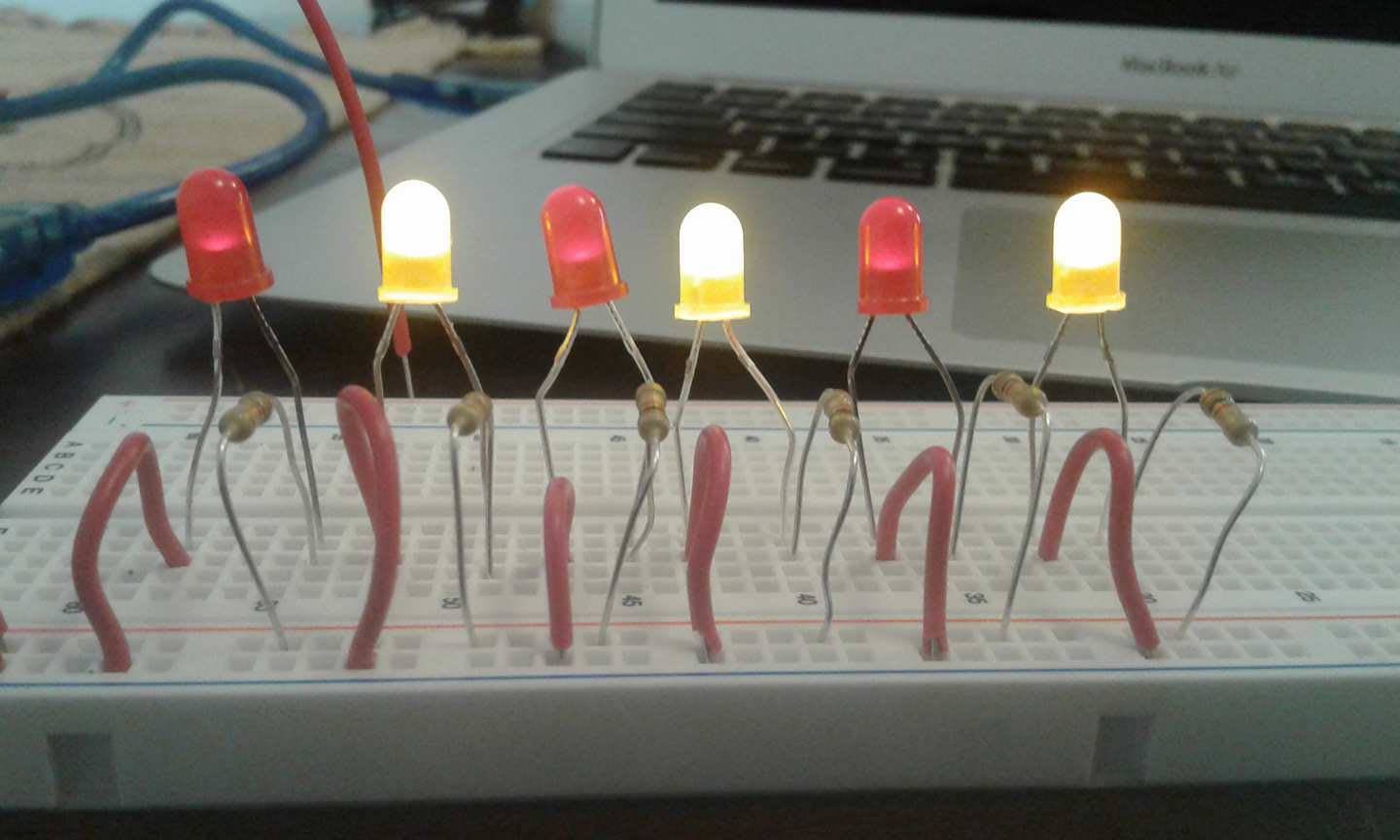 Estefanía Pezzutti: Proceso Proyecto Animación con Luces Leds
