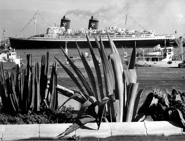 HISTORY - HAMBURG the Space Ship