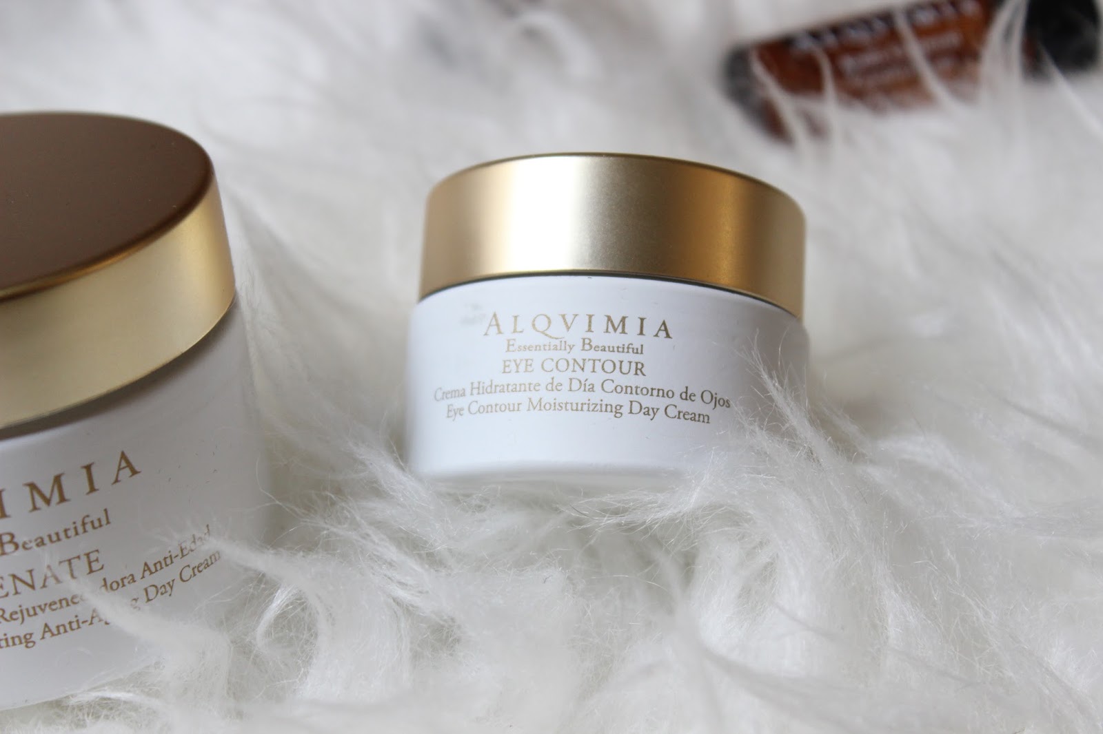 Lauralicious: ALQVIMIA Essentially Beautiful