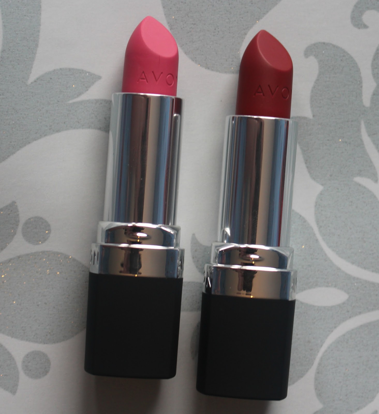 AlyssiaRose: Avon Perfectly Matte Lipsticks
