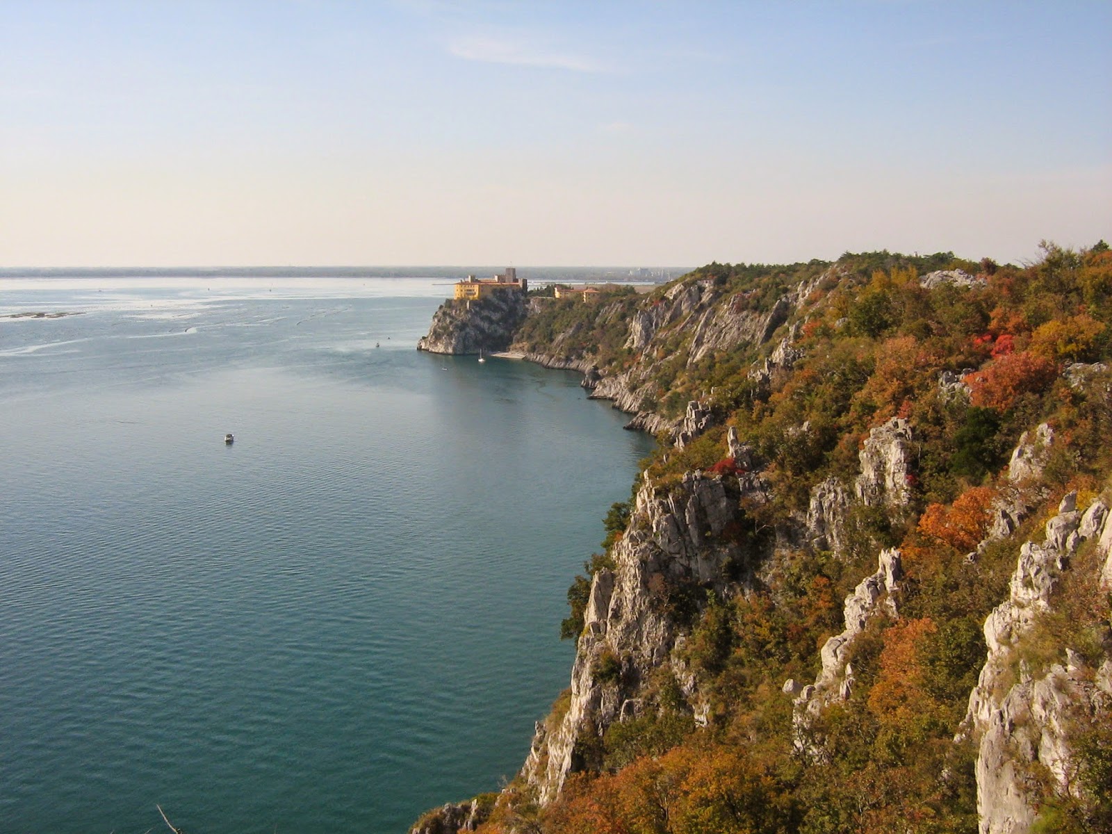 Trst - Grad Miramare ter Devinski Grad - Lucina potepanja