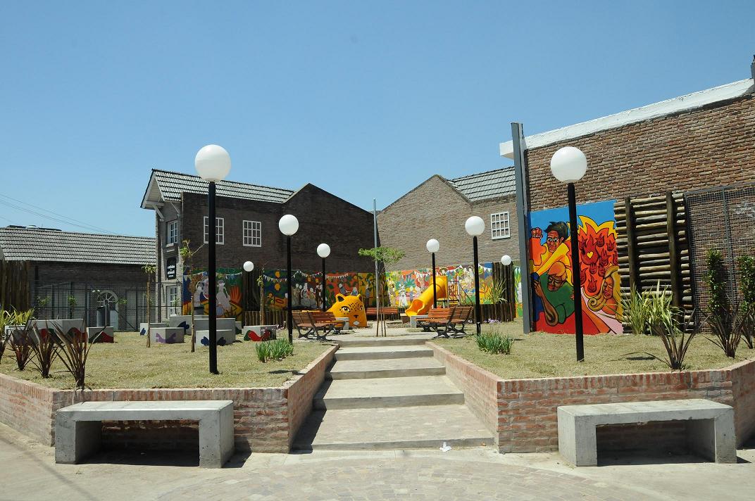 Conurbano Zonal Oeste: Se inauguró una nueva plaza en Santa Rosa y ...