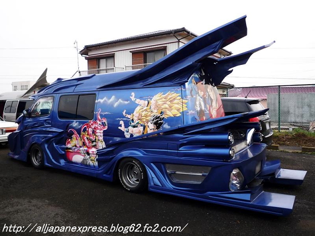 free download grils imags: WEIRD TUNED JAPANESE CAR - BOSOZOKU
