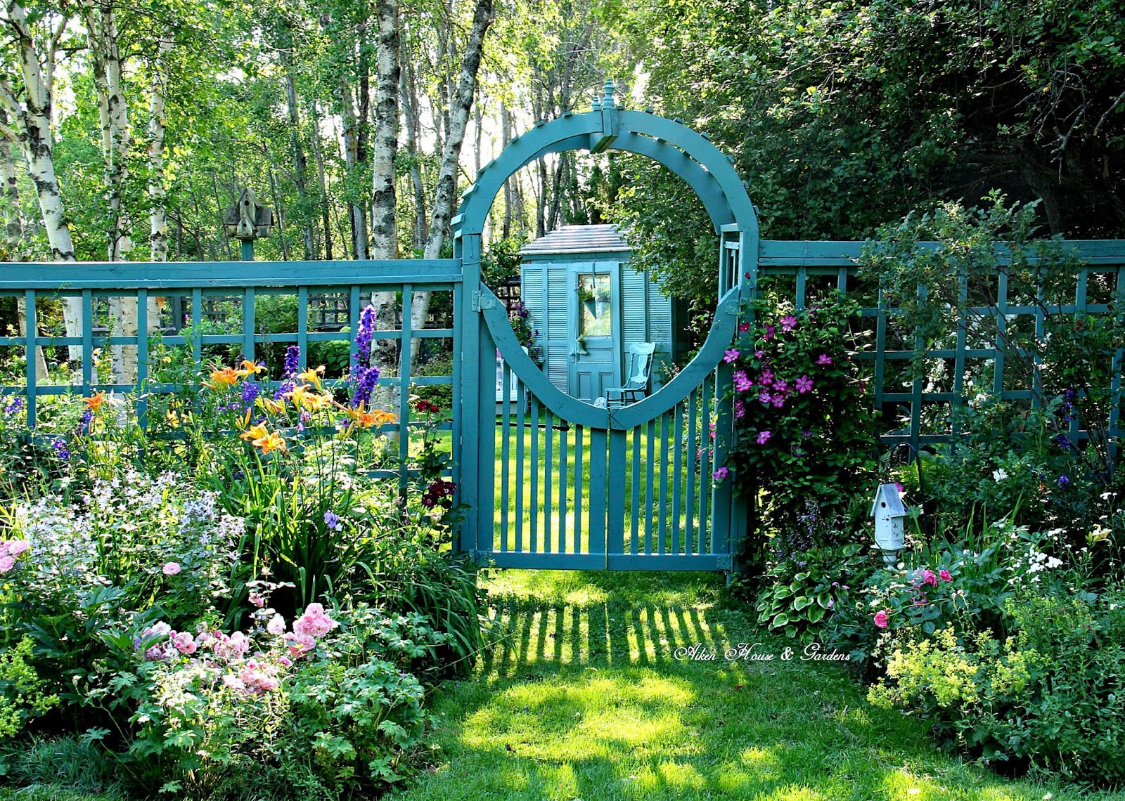 Aiken House & Gardens: Garden Blues