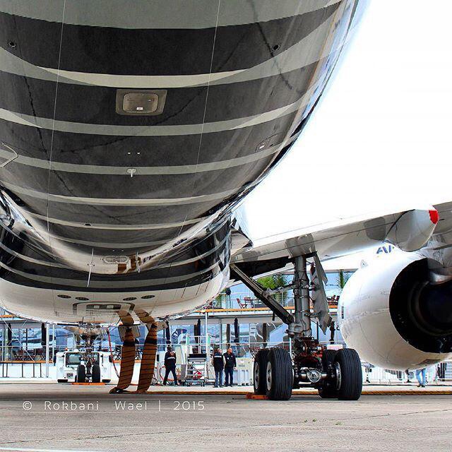 A350 XWB News: 2000 parts in the A350-900’s main landing gear.